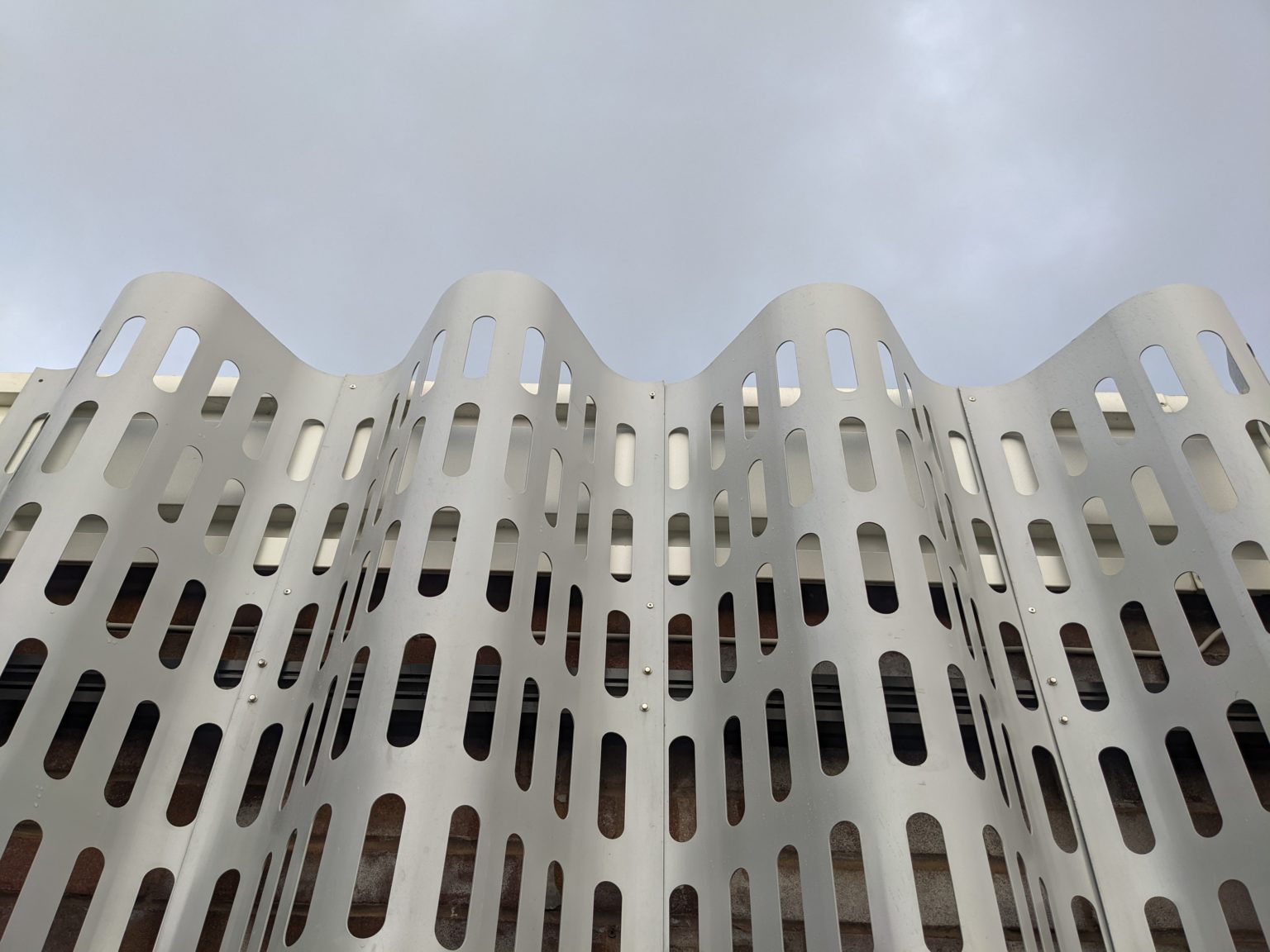 Perfluctus - Locker Architectural Mesh