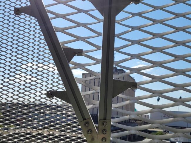 Installation - Locker Architectural Mesh